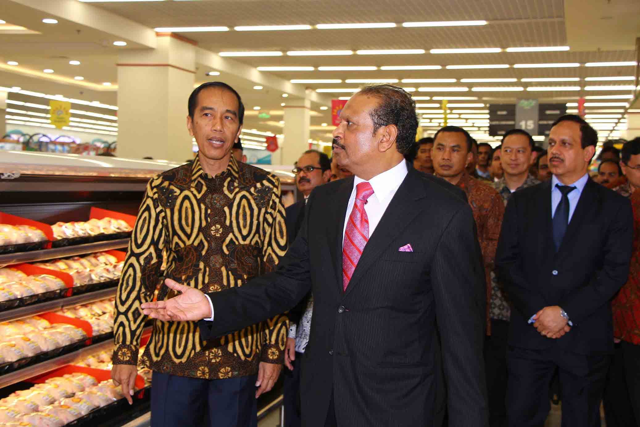 LuLu Group opens its first Hypermarket in Indonesia | Chairman ... LuLu Group opens its first Hypermarket in Indonesia | Chairman ...